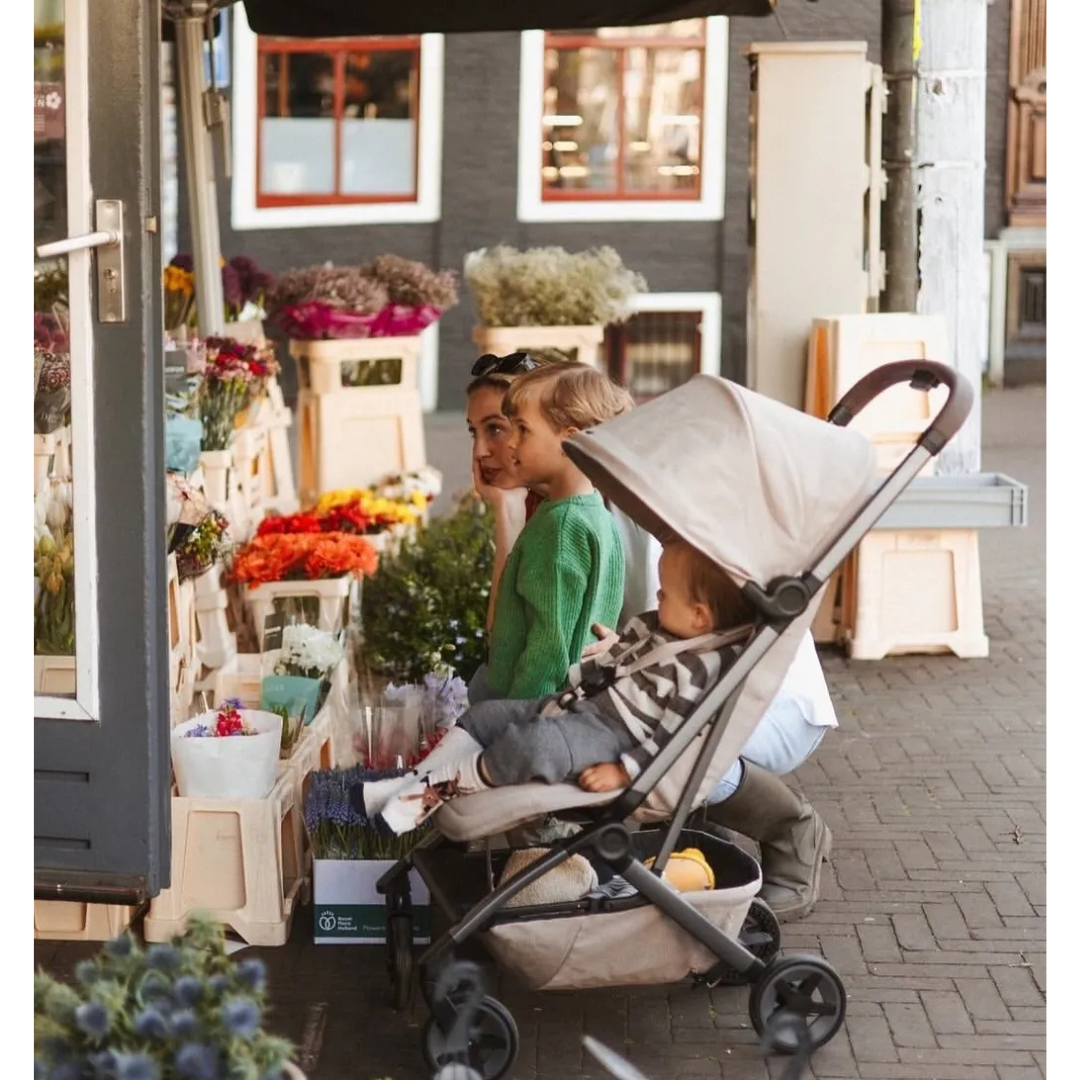 Joolz Aer2 Stroller (Newborn up to 22kg) 𝗘𝗮𝘀𝘆 𝗙𝗼𝗹𝗱, 𝗔𝗶𝗿𝗽𝗹𝗮𝗻𝗲 Compatibl ...
